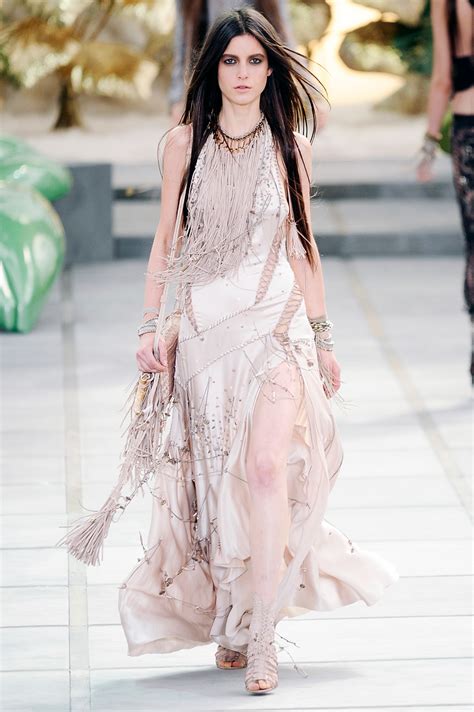 ANDREA JANKE Finest Accessories: The Seventies by Roberto Cavalli