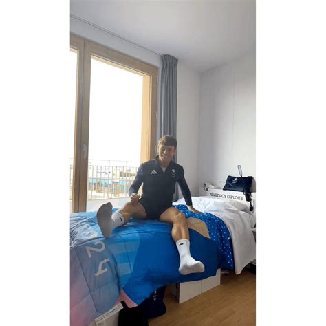 Olympian Tom Daley Shows Off ‘anti Sex Beds In Olympic Village Us Weekly