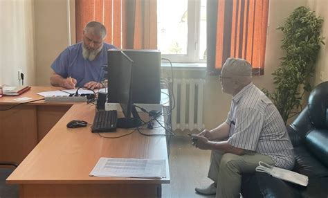 Бригада врачей выехала в Беной и Шатой для оказания медицинской помощи ...