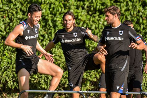 Yoshida Back As Sampdoria Resume Training U C Sampdoria