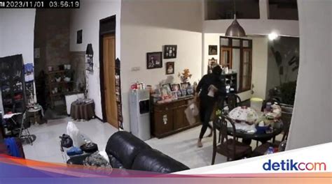 Maling Bertopeng Ninja Terekam CCTV Satroni Rumah Warga Kota Malang