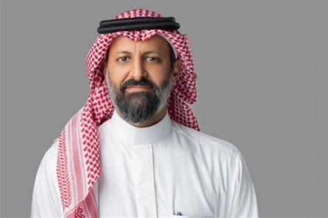 رئيس مجلس إدارة السوق المالية يطّلع على المشاريع الناشئة بمجال التقنية