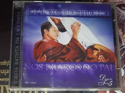 Cd Nos Braços Do Pai Diante Do Trono Parcelamento sem juros