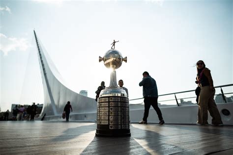 Conmebol Libertadores On Twitter Rt Gloriaeterna 🏆😍 La Copa Brilla