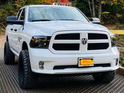 2019 Ram 1500 Classic With 20x10 25 Vision Sliver And 33 12 5R20
