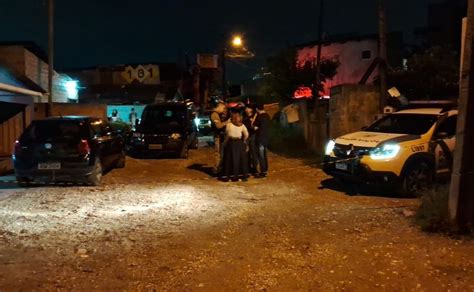 Homem é executado a tiros e esposa fica ferida em Colombo