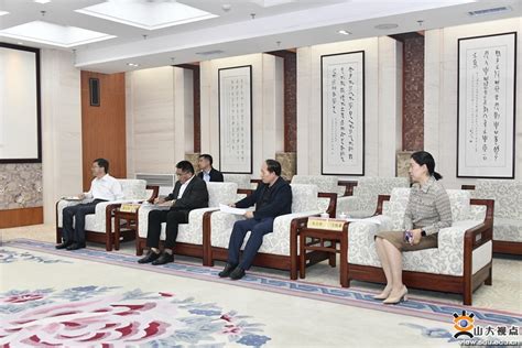 任友群会见中国侨联党组成员、副主席连小敏一行 山东大学统一战线