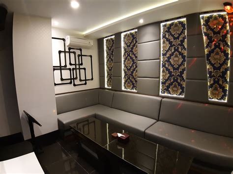 Medium Room — Zero4 Karaoke