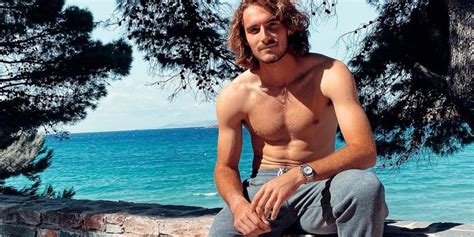 Stefanos Tsitsipas La Nueva Sensación Del Tenis Su Six Pack
