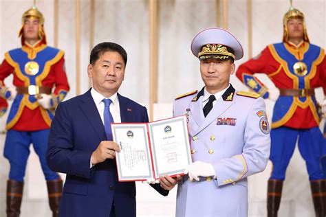 ДХИС ийн захирал Пүрэвдоржийн Батбаатарт Бригадын генерал цол хүртээв