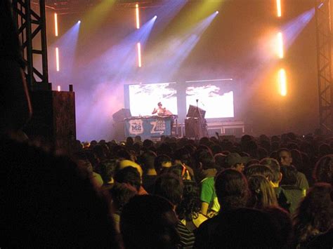 Top 10 Best Old School Uk Garage Songs Spinditty