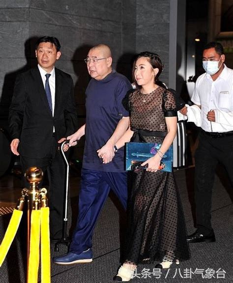 66歲劉鑾雄換腎後寶刀不老，甘比承認懷三胎，四保鏢隨行排場大 每日頭條