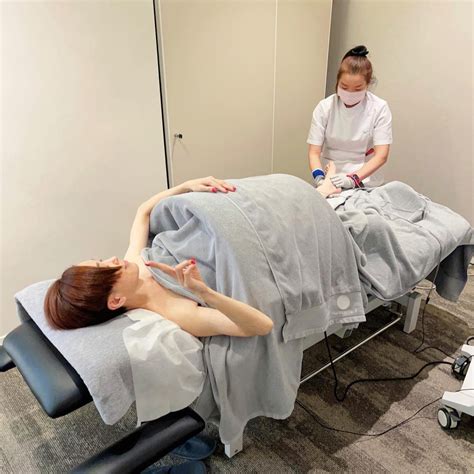 伍詠薇重提當年21歲喪夫獲17億遺產傳聞 受盡同事外界白眼慘被罵貪錢劏豬凳 星島日報