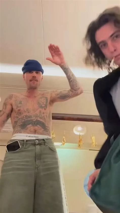Justin Bieber Fans Beg Him To Get Help As He Appears In Worrying
