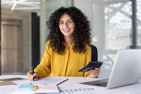 Financial Analyst Average Salary In The Uk Cv Library