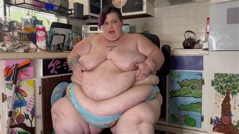 Heavy Cream Chugging Sensual Weight Gain Chat Hd Ssbbw Reenaye Starr