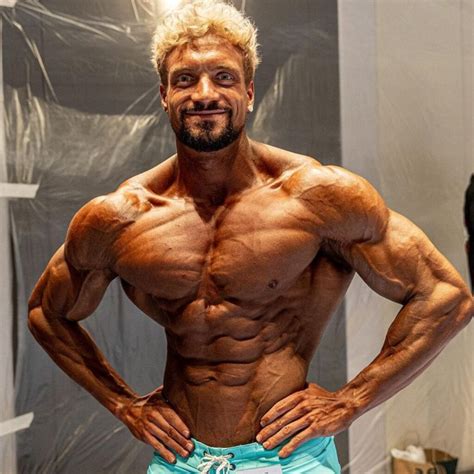Jo Lindners Workout Routine And Diet Plan Dr Workout