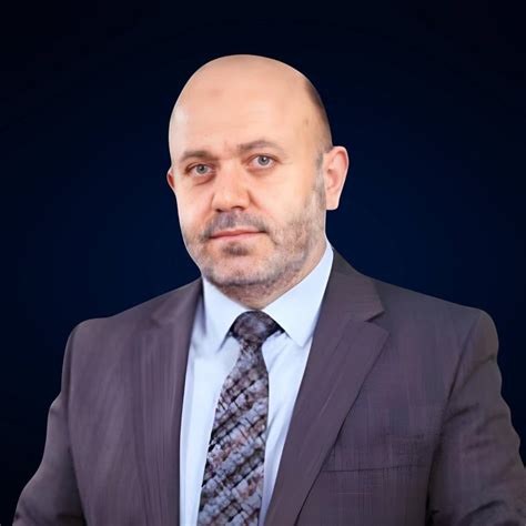 Salem Mousa 360 Trainers