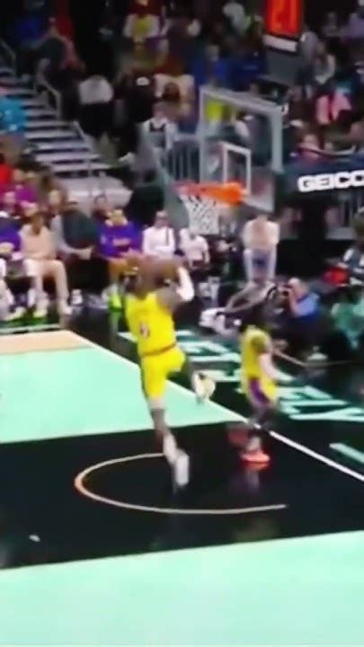 Lebron James Awesome Reverse Dunk Youtube