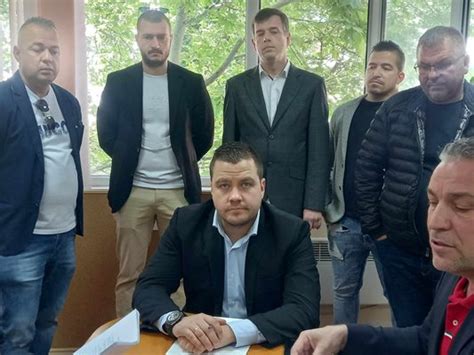 Станислав Балабанов лично регистрира листата на ИТН за Пловдив