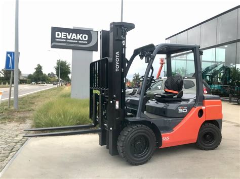 Toyota 52 8 Fd F 30 3 0t Diesel Diesel Heftrucks Laden En Lossen