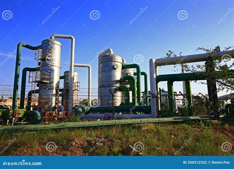 Pipeline Valves Gas Transportation With Gas Or Pipeline Valves Royalty