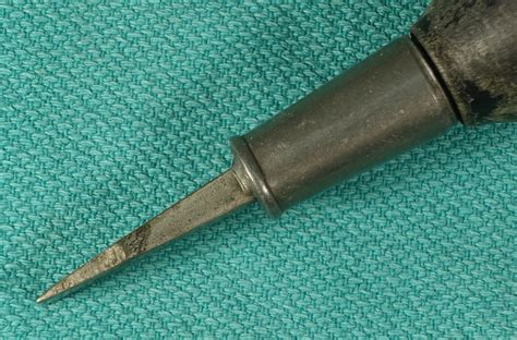 Vintage Fluted Wood Handle Stout Stubby Straight Screwdriver 45 X 5