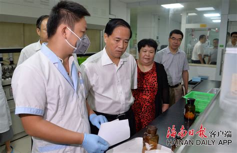 刘赐贵：确保海南生态环境只能更好不能变差建设