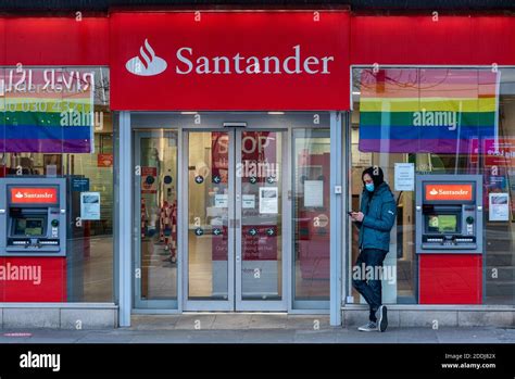 A High Street Branch Of Santander Bank Stock Photo Alamy