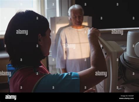 Chest X Ray Scan Hi Res Stock Photography And Images Alamy