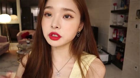[free지아 Vlog] Model Ssul From Fitting Models To Indonesian Soju