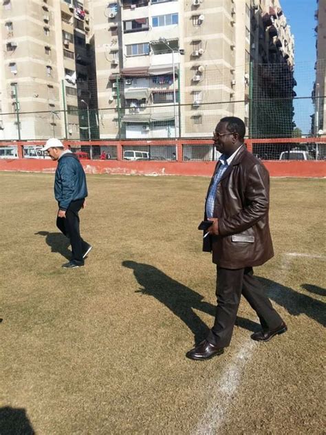 وفد من السفارة الزامبية للاطمئنان على ترتيبات المصرى لمباراة جرين