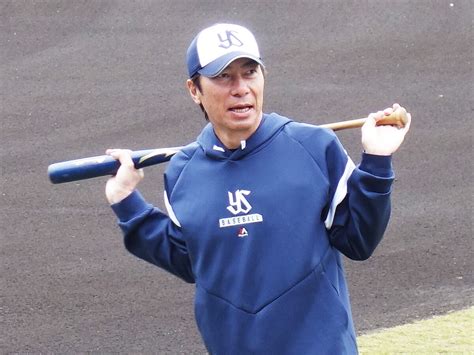 高津臣吾監督はヤクルト初のリーグ3連覇へ早くも危機感。「これではダメだなと思ったことが収穫」 2ページ目 Web Sportiva