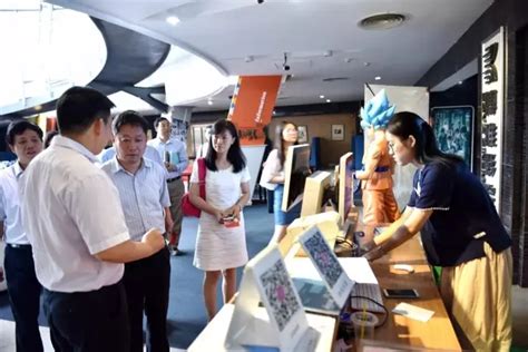 我校“高校思想政治工作理论与实践——辅导员工作专题培训班”成功开班 郑州工程技术学院