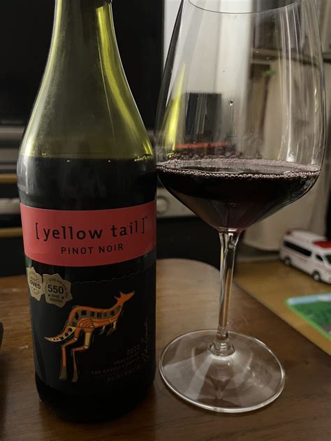 【コンビニワイン】宅飲みに最適なピノを発見！ ファミリーマート イエローテイル ピノ・ノワール ワインのトリセツ