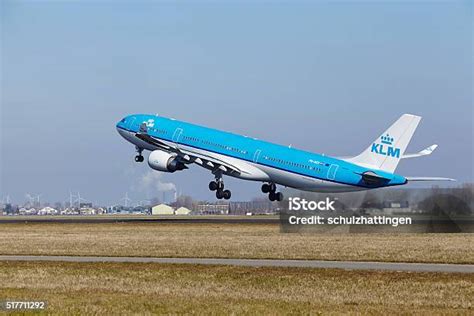 암스테르담 스히폴 공항klm 에어버스 A330 시간이 과녁을 Airbus에 대한 스톡 사진 및 기타 이미지 Airbus