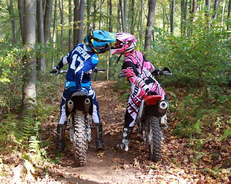 Fotos De Parejas De Motocross Ver Más Ideas Sobre Motos Parejas