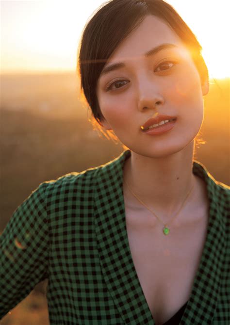 乃木坂46山下美月 2nd写真集『ヒロイン』より、“最高級にエモい”先行カット第8弾解禁 The First Times
