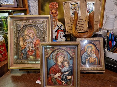 Църковен магазин Света Петка Варна