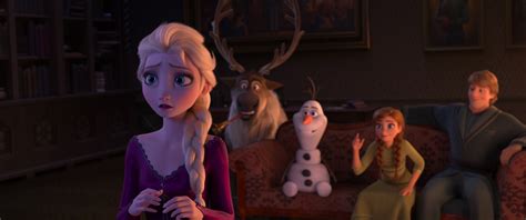 Frozen 2 Elsa Is A Queer Icon Why Wont Disney Embrace That Idea Vox