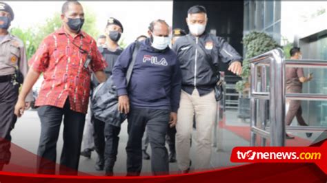 KPK Sita Aset Bupati Memberamo Tengah Non Aktif Ricky Ham Pagawak Senilai Rp Miliar Terkait