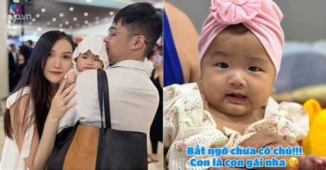 Vẻ Ngoài Ngoan Xinh Yêu Của Em Bé Vừa Chào đời 15 Phút đã đi đóng Phim
