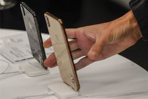 Apple Dikabarkan Buat Teknologi Anti Pengintip Layar Republika Online