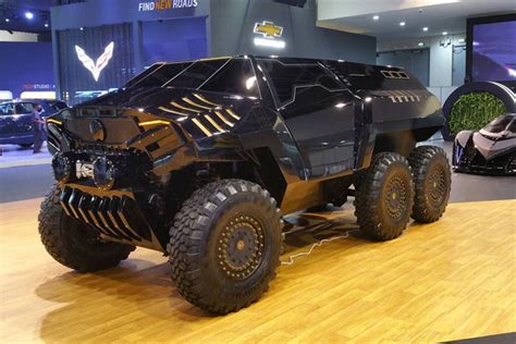 杜拜六輪越野猛獸出閘！devel Sixty挑戰賓士g63地位 Ettoday車雲 Ettoday新聞雲
