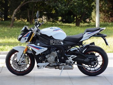 图BMW进口街车系列2018款S 1000 R 爱卡汽车图片
