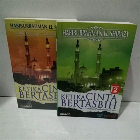 Jual Buku Original KETIKA CINTA BERTASBIH 1SET EPISODE 1 DAN 2