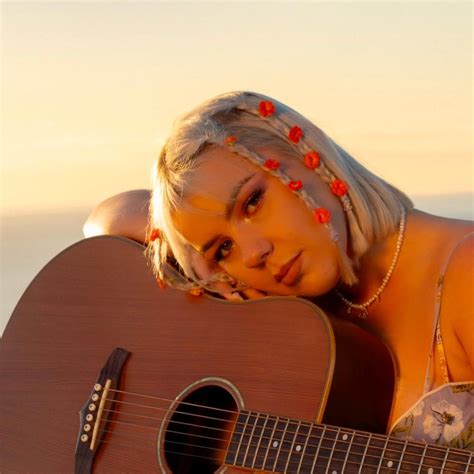 Julia Belle Rockstar Lyrics Genius Lyrics