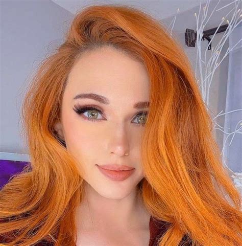 Pin by Soren Reznor on ベッピン in 2025 Redhead beauty Beautiful redhead Beautiful women faces
