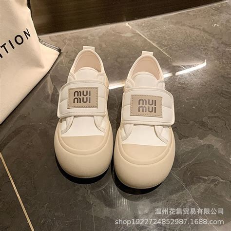 Лоферы Miu Miu Самые популярные модели купить с доставкой по выгодным ценам в интернет