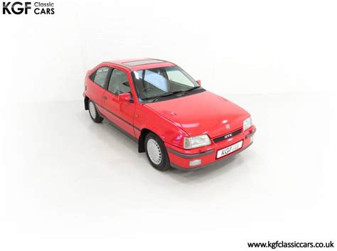 A Vauxhall Astra Gte Mk2 8v With One Owner Crimson Red £ 19995